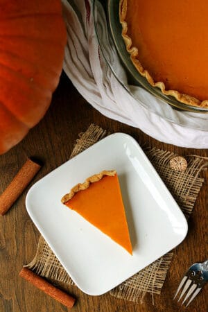 Roasted Winter Squash Pie (Pumpkin Pie) - Domestic Dreamboat