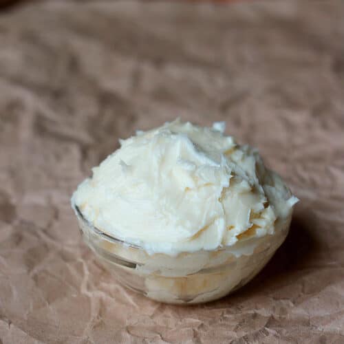 Simple Homemade Body Butter - Domestic Dreamboat