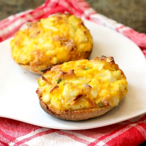 Cheesy Bacon and Egg Breakfast Melts - Domestic Dreamboat