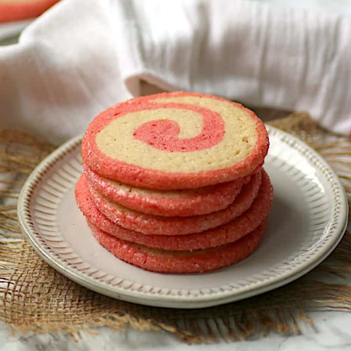 Candy Cane Swirl Cookies - Domestic Dreamboat