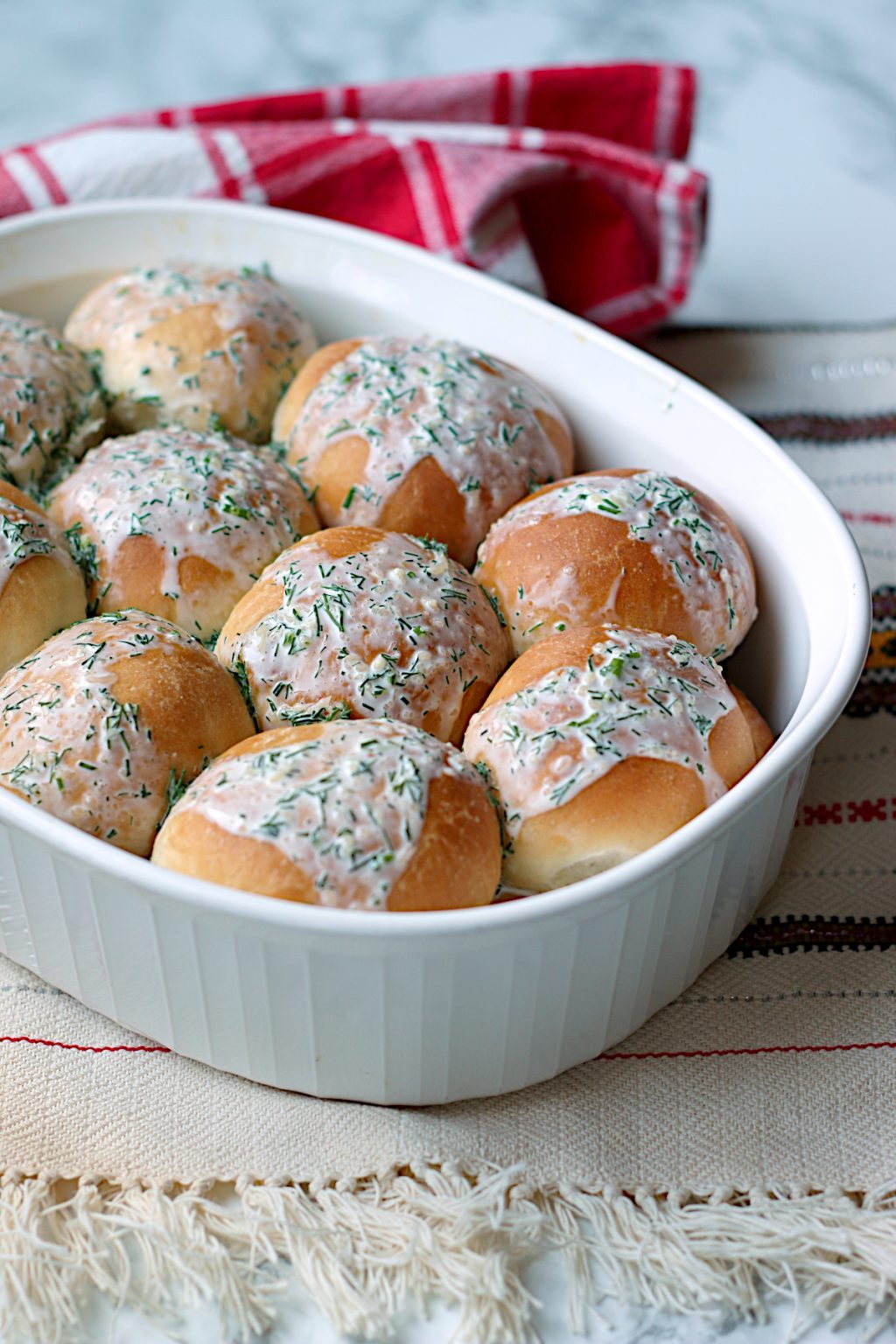 Perishke (Ukrainian Buns Filled with Cottage Cheese and Dill ...